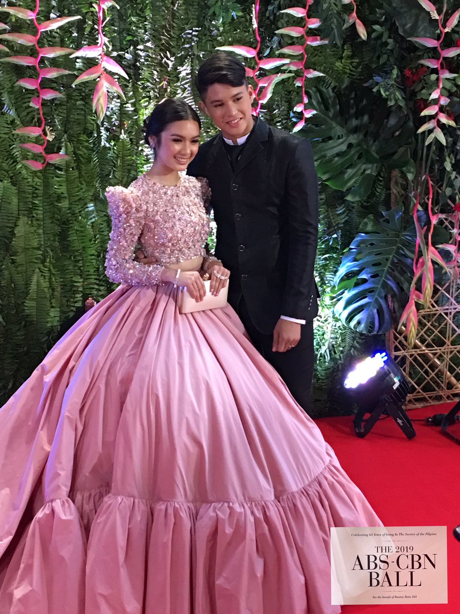 'Kadenang Ginto' stars Francine Diaz and Kyle Echarri at the ... 'Kadenang Ginto' stars Francine Diaz and Kyle Echarri at the ...