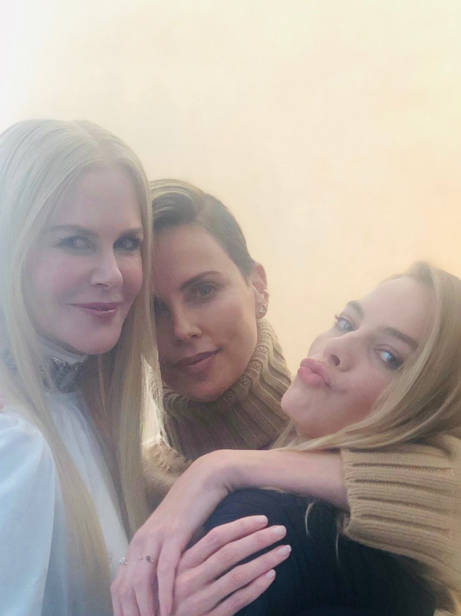 Charlize Theron - Starporträt, News, Bilder | GALA.de