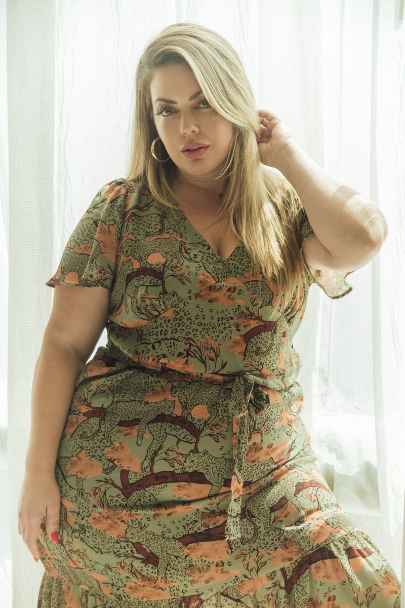 Mexican Plus Size Model - Liqurus