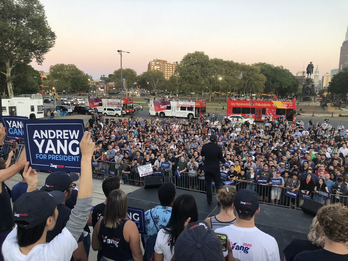 Saw presidential candidate Andrew Yang in Philadelphia yesterday : r ...