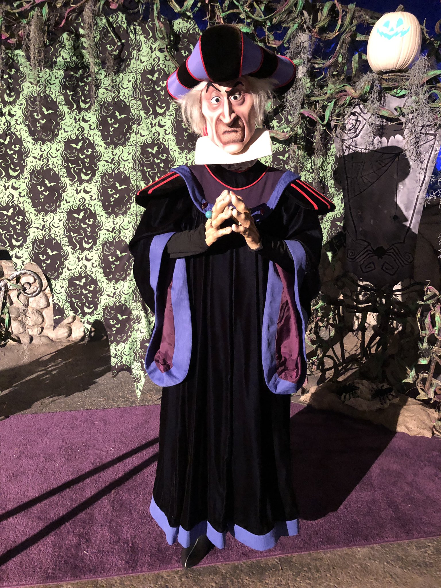 Governor Ratcliffe Costume