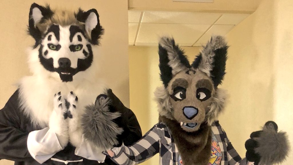 Violent J Fursuit Violent J From ICP Supports His Furry Daughter | The