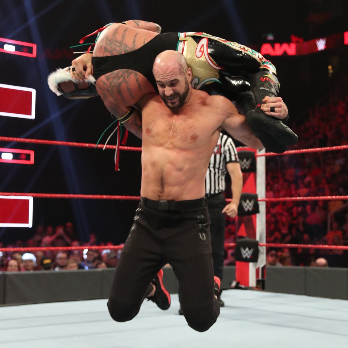 ¿En donde deben acabar los agentes libres? - TIM Wrestling