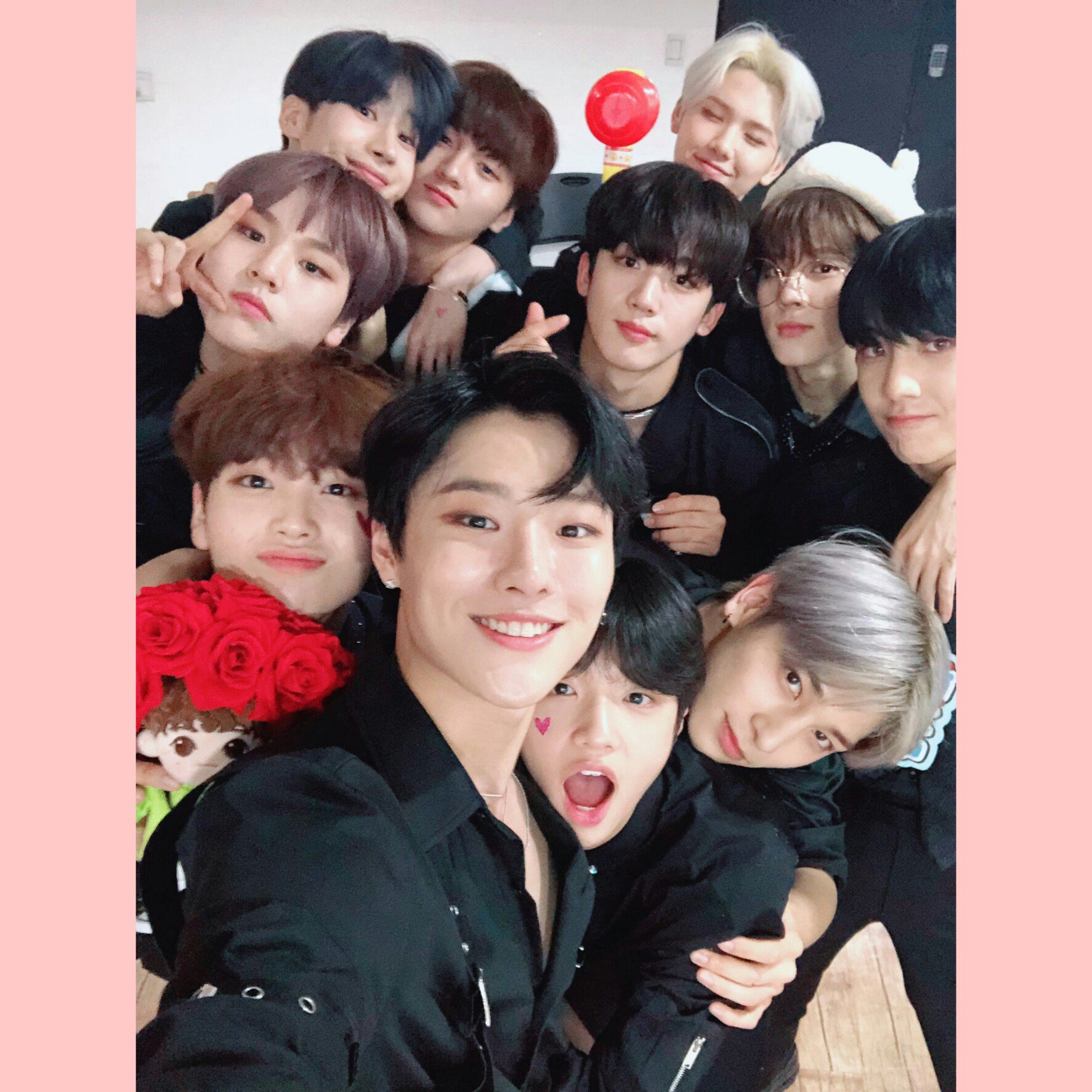 우유 on Twitter: "#소중한_요한아_생일축하해 H A P P Y B I R T H D A Y K I M Y O H A N 🎂👑🥋💗 #HappyYoHanDay…