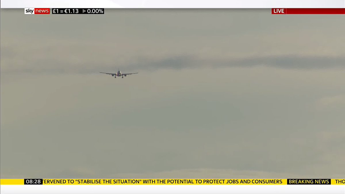 BREAKING: The last Thomas Cook passenger flight lands at Manchester ...