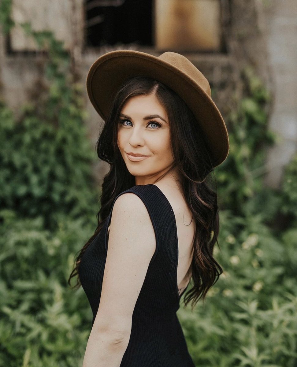 Leighla Schultz Facebook