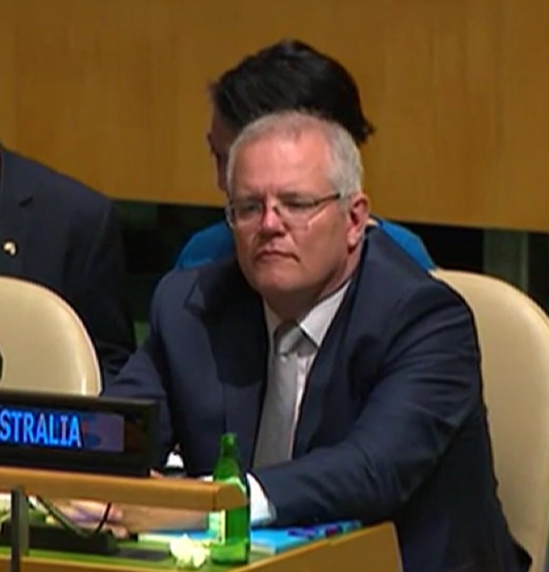 💧sara On Twitter Scottmorrison At Un Though Looking Jovial Bl False Tie Adjust Betrays His