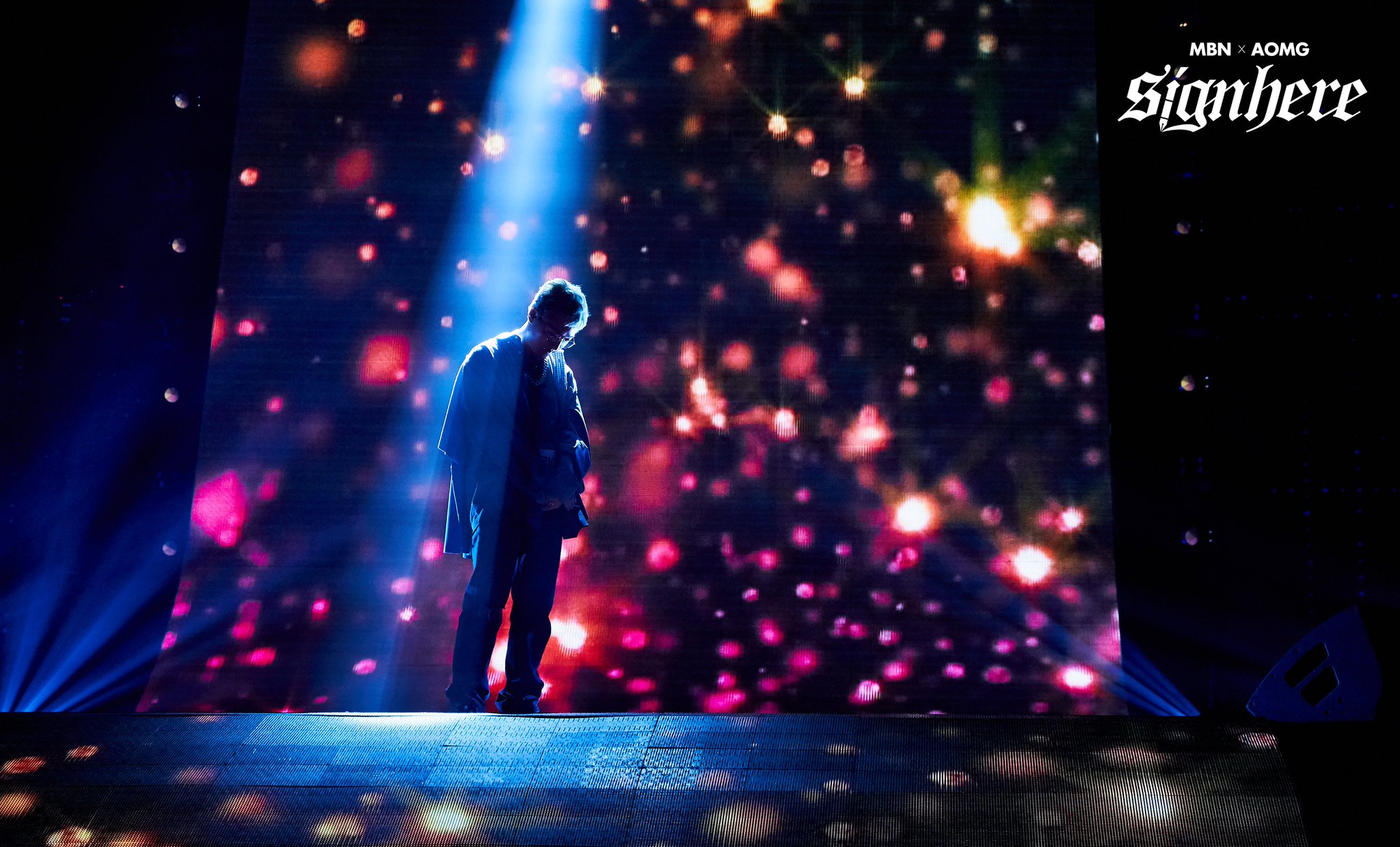 Signhere_AOMG on Twitter: "MBN x AOMG #Signhere 옐라디&블루웨일 2:2 배틀 무대📸 MBN 이번 주 목요일 밤 9시 20분👈 #MBN ...
