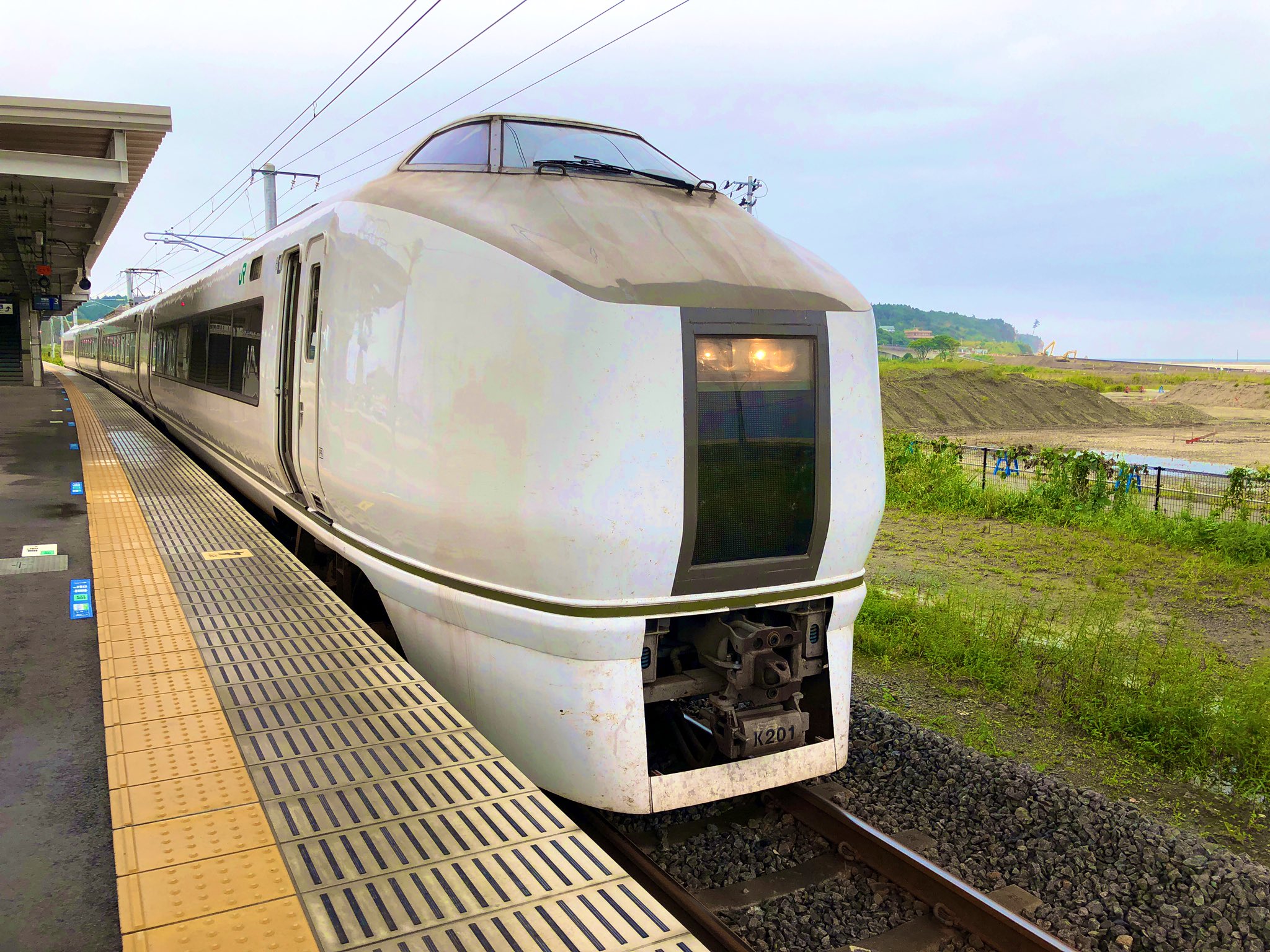 東北旅びより@東北の一人旅メディア on Twitter: "651系 JR東日本の特急形電車。常磐線で使われていた485系の置き換えを目的に製造され、1989年3月11日からスーパーひたちと ...