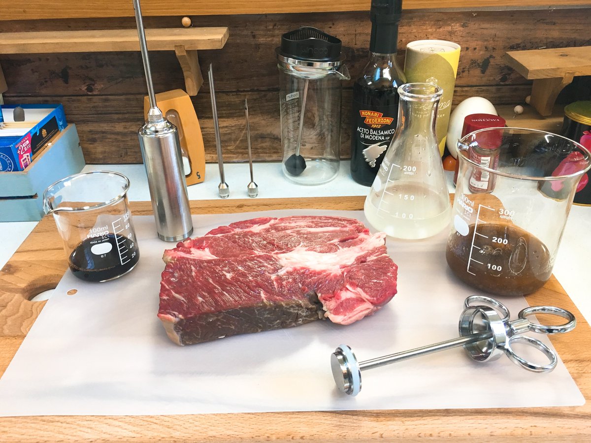 「ちなみに一ノ瀬志希が料理(?)をしようとするとこうなる 」最上 凛@URC2 1枠 03・04の漫画