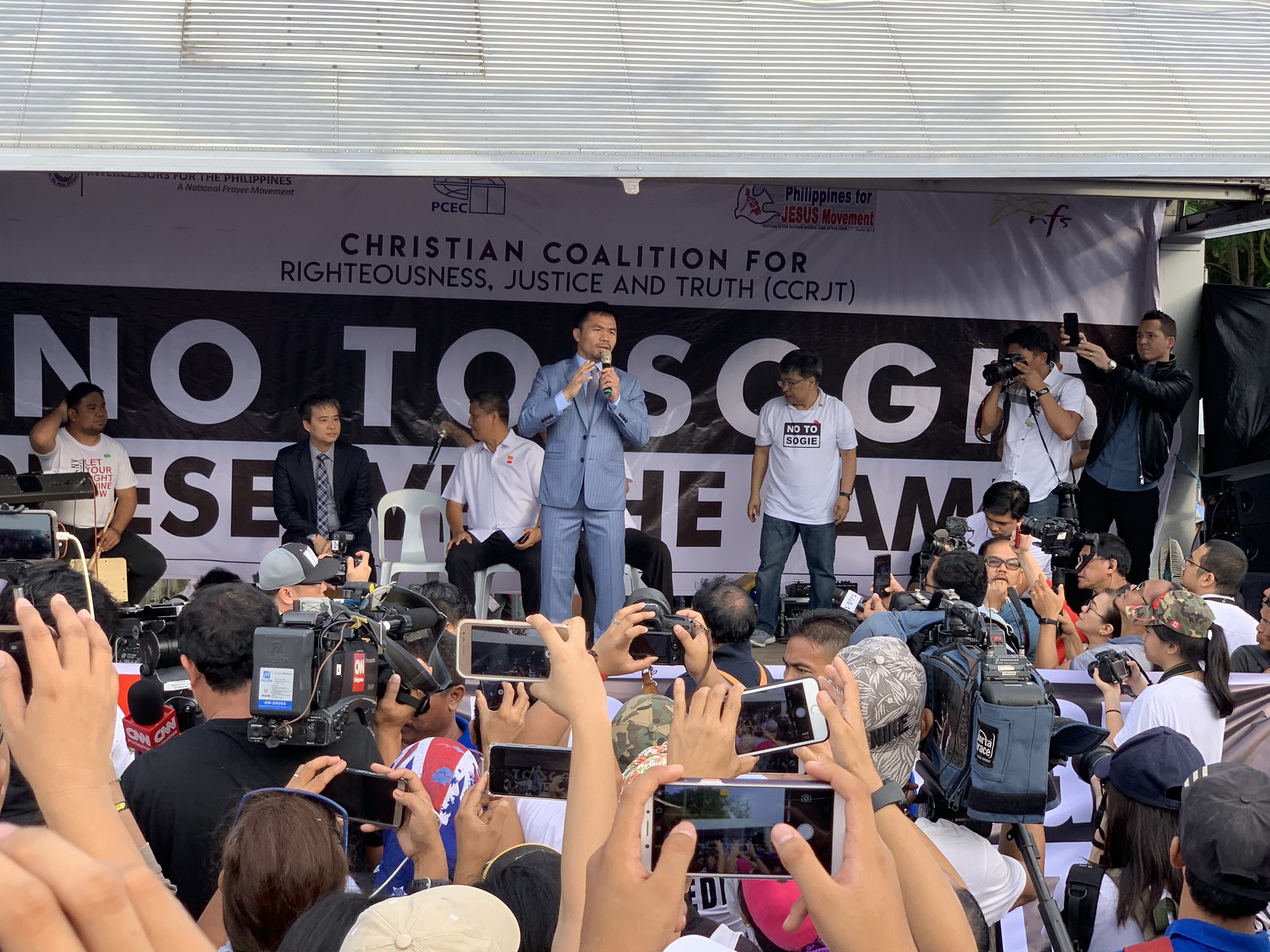 ABS-CBN News on Twitter: ABS-CBN News on Twitter: