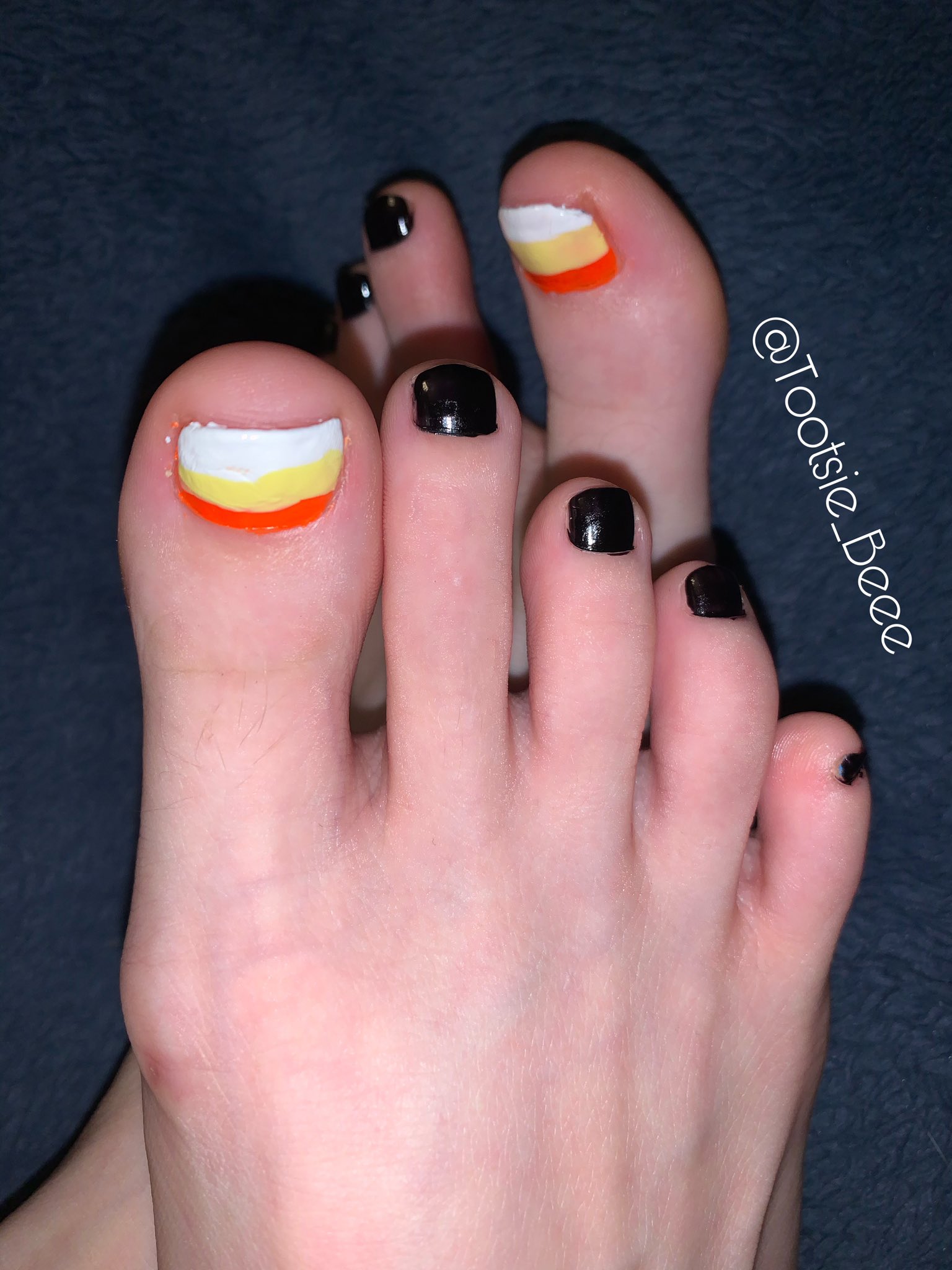 Candy Corn Toenails