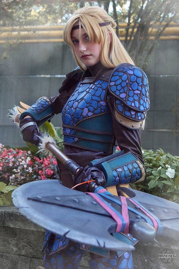 Astrid Cosplay Hot