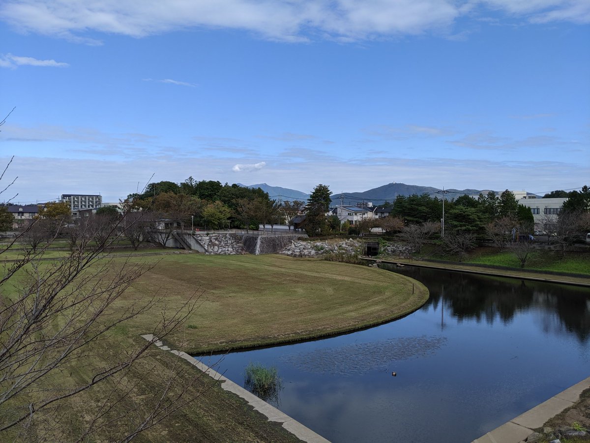 orefolder on Twitter: "おはようございます。9月13日(金)曇り。涼しいというか少し寒いくらい。空も暗い。 いきなり秋になりましたね。週末に向けて、もういっちょがんばり ...