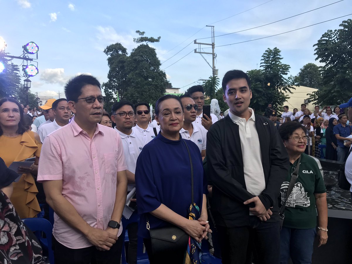 Pasig Mayor Vico Sotto arrives at the Plaza Bonifacio for his state of ...