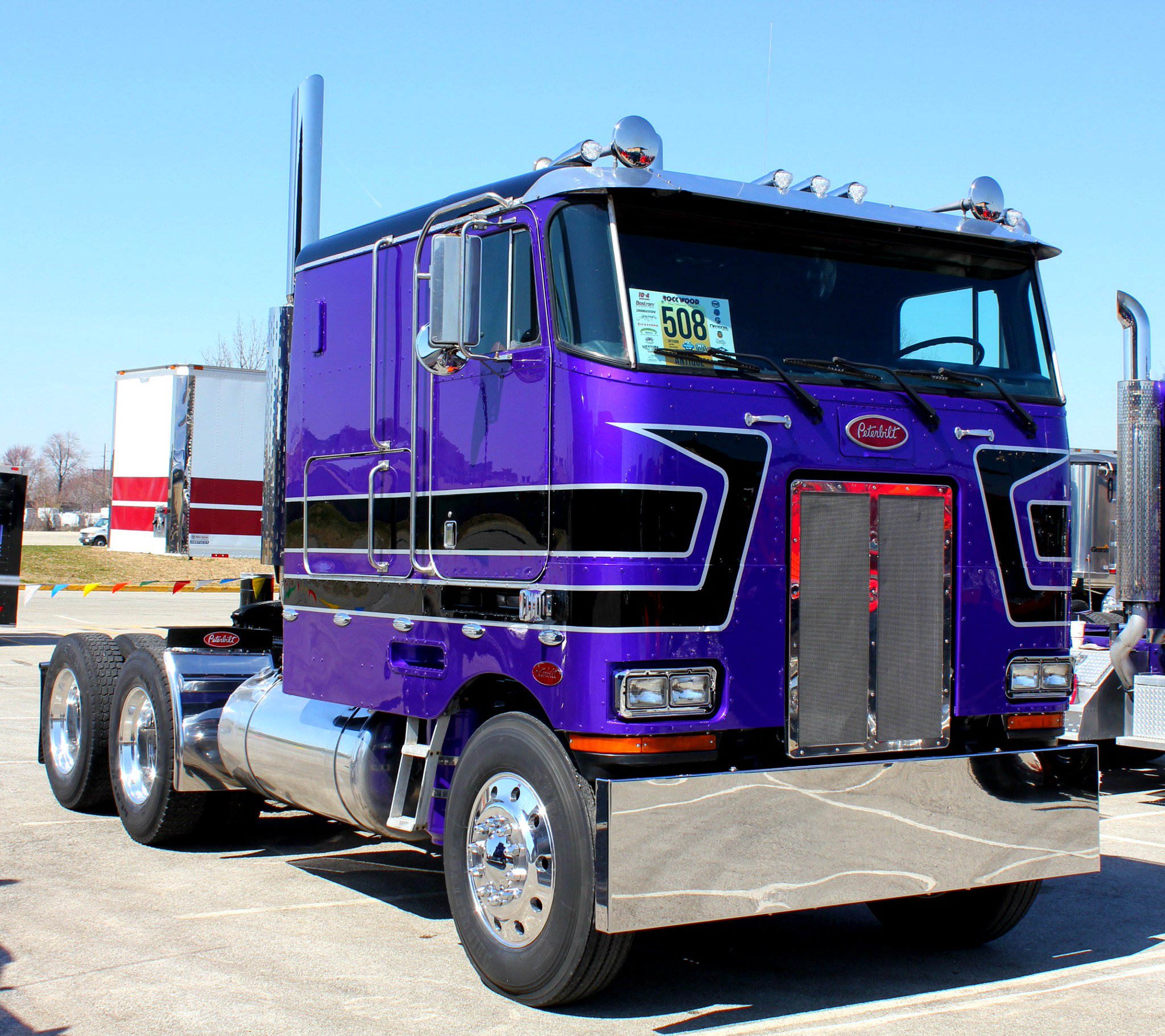 Custom Peterbilt Cabover