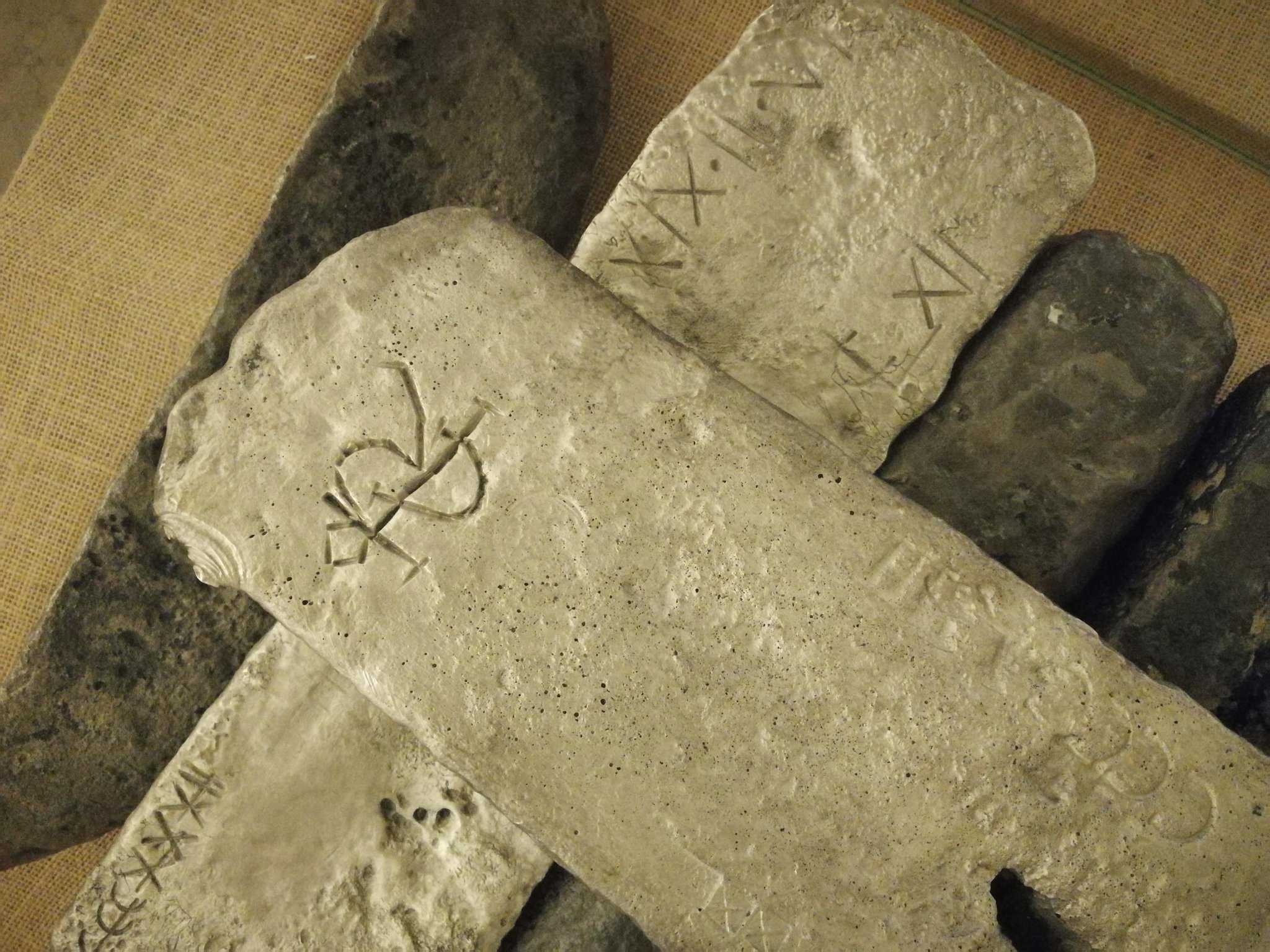 Museo De Cádiz On Twitter Qué Son Esas Marcas Talladas En Estos