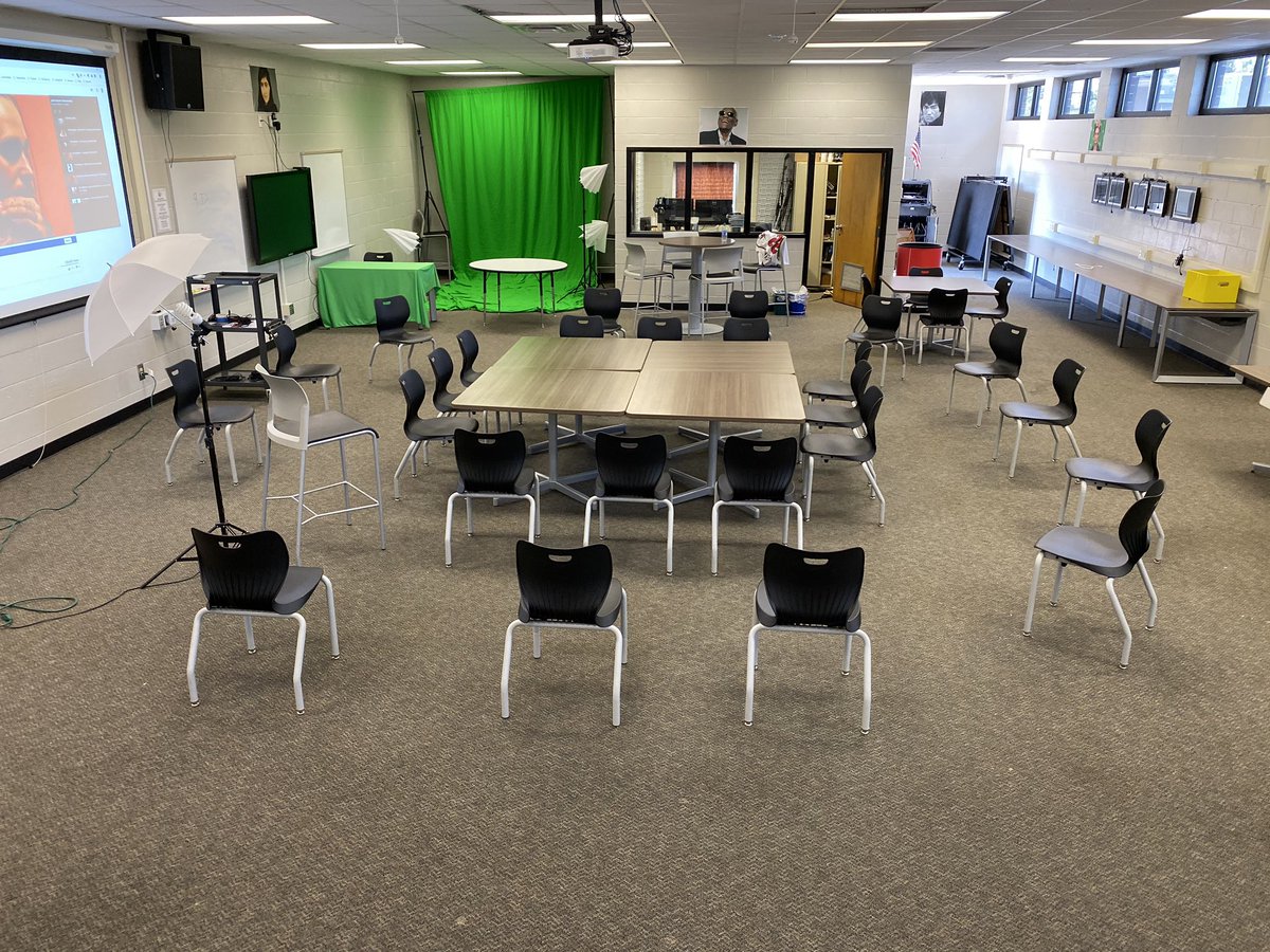 East Hall High School – East Hall High School