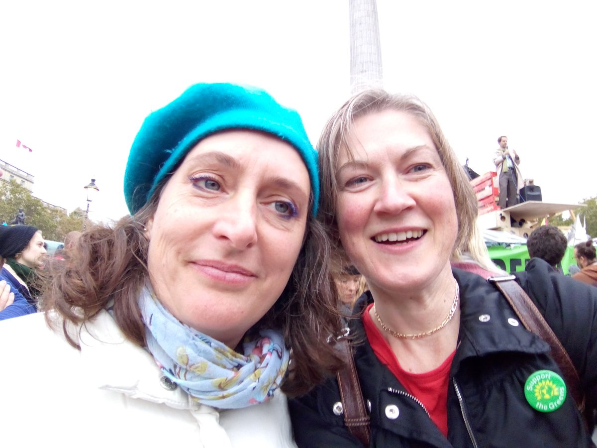 Helen Geake's Instagram, Twitter & Facebook on IDCrawl