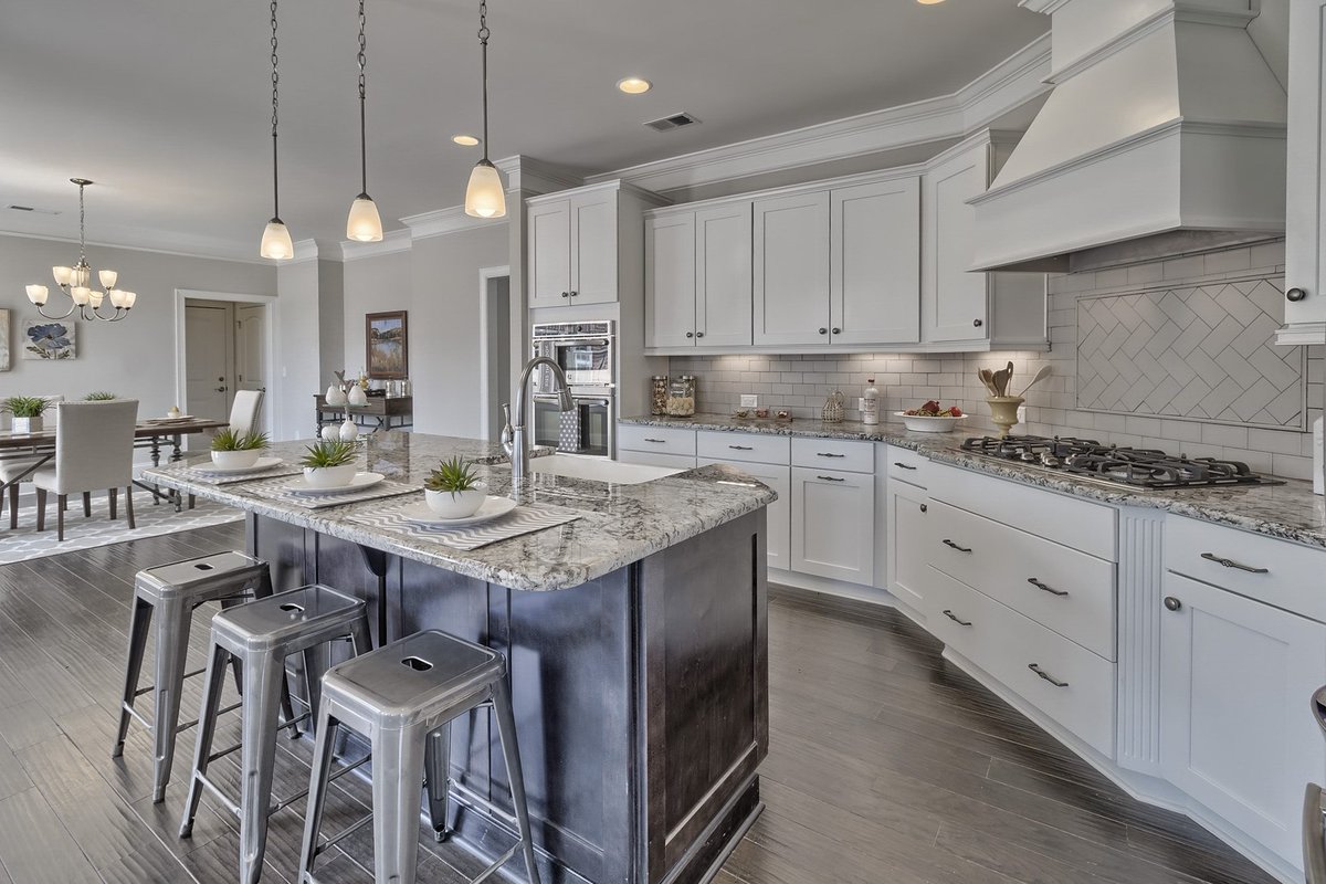 Debbie Mccurry's Instagram, Twitter & Facebook on IDCrawl