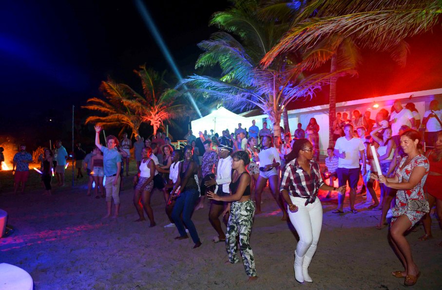 Night Beach Party Dance