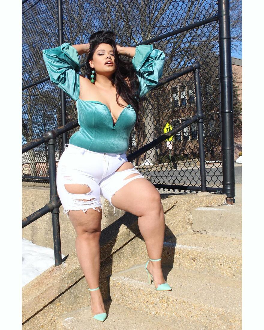 Curvage Curvy Women on Twitter: "Post in Daisy Christina - dutch cutie with perfect curves https ...