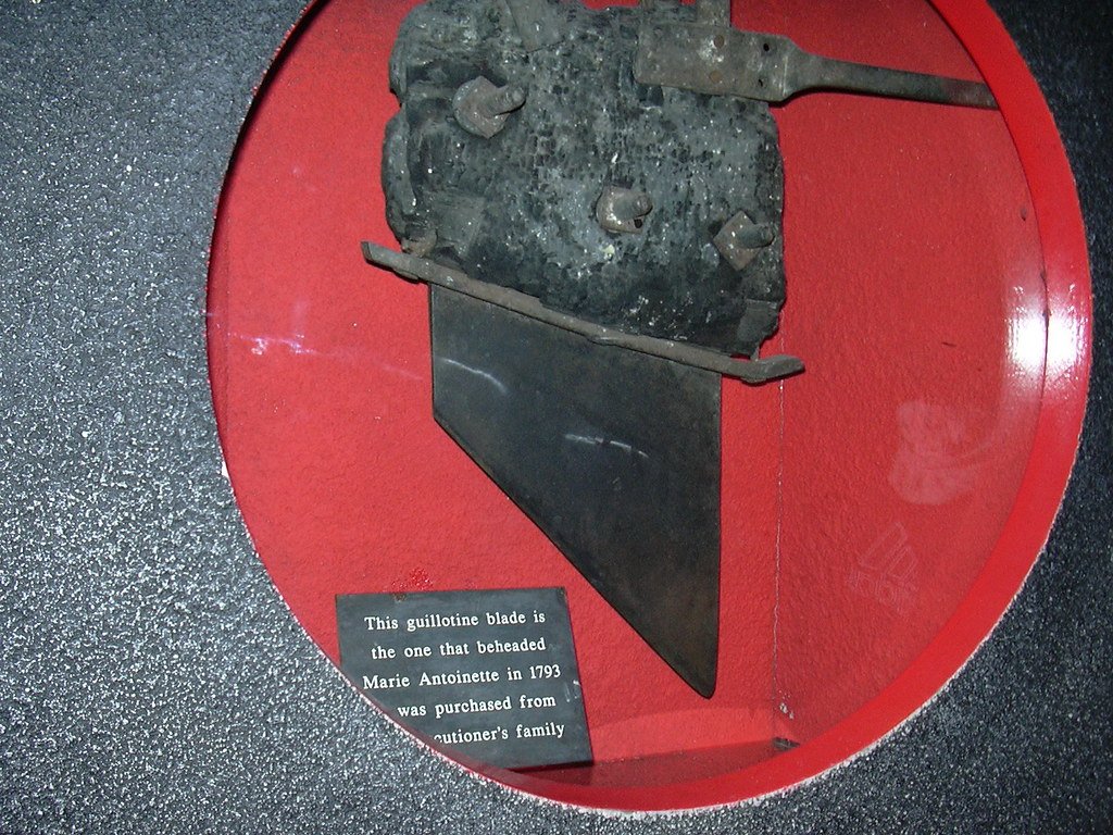 Guillotine Marie Antoinette Head History's Biggest Scapegoat The