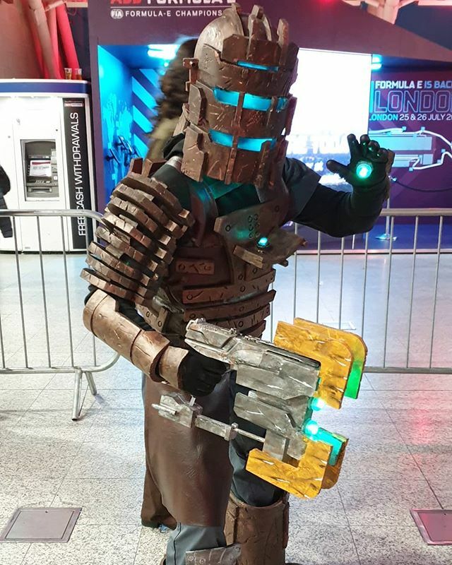 Isaac Clarke Cosplay