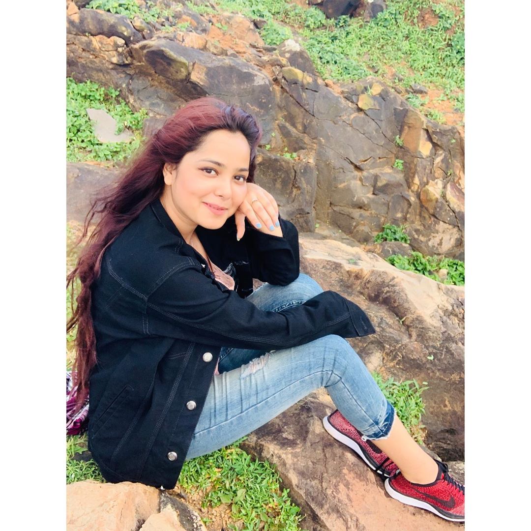 Shradha Sharma Singer