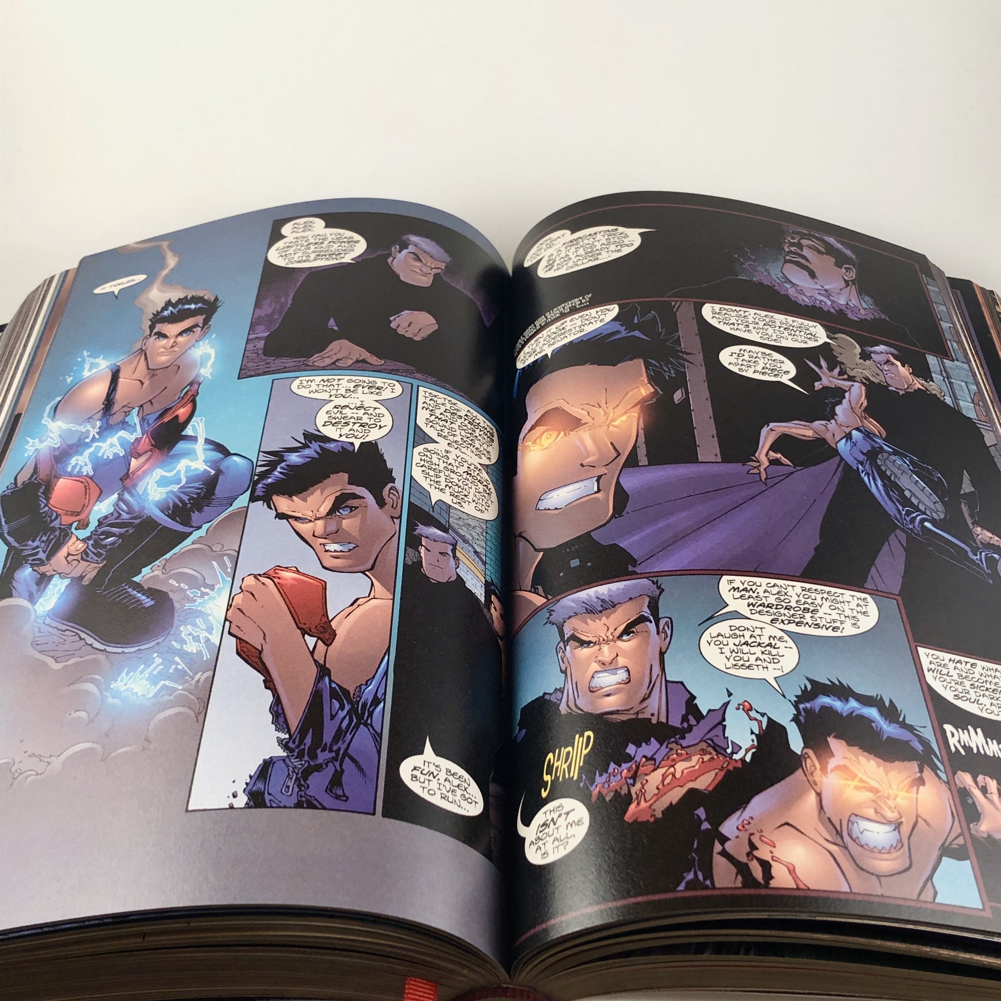 Heroes Rebound Studios on Twitter: "🧛‍♂️🧟‍♂️ Debuting in 1998, artist #HumbertoRamos, along with ...