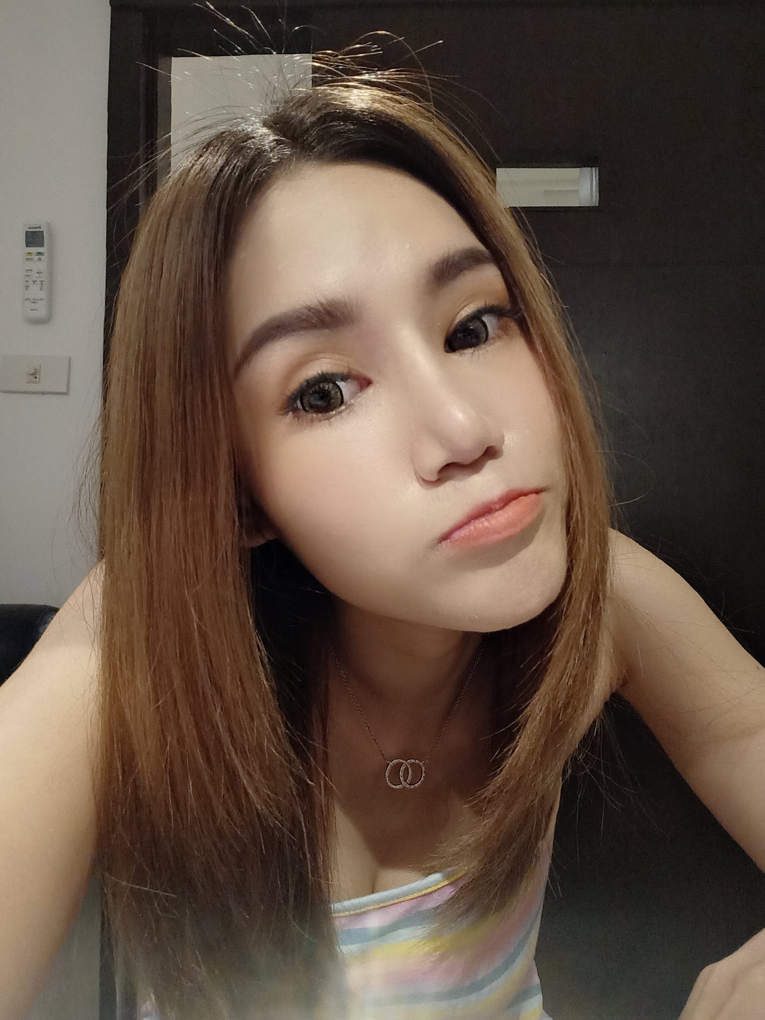 Goi 😘PuruPuru Bangkok on Twitter: "Work work. @PuruPuruBKK https://t.co/9UqsOutIhe" / Twitter