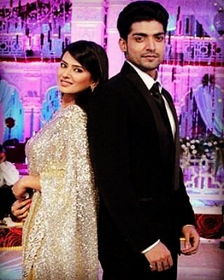 Punar Vivah Aarti And Yash Wallpaper