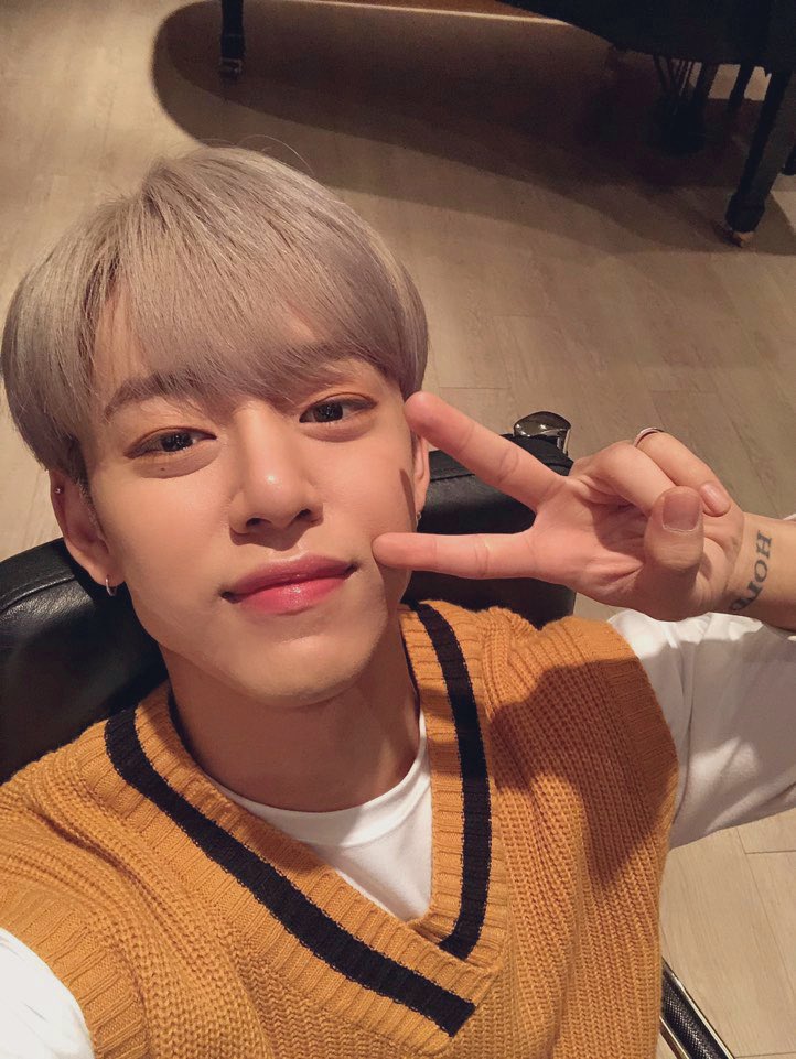 Bap Daehyun Selca