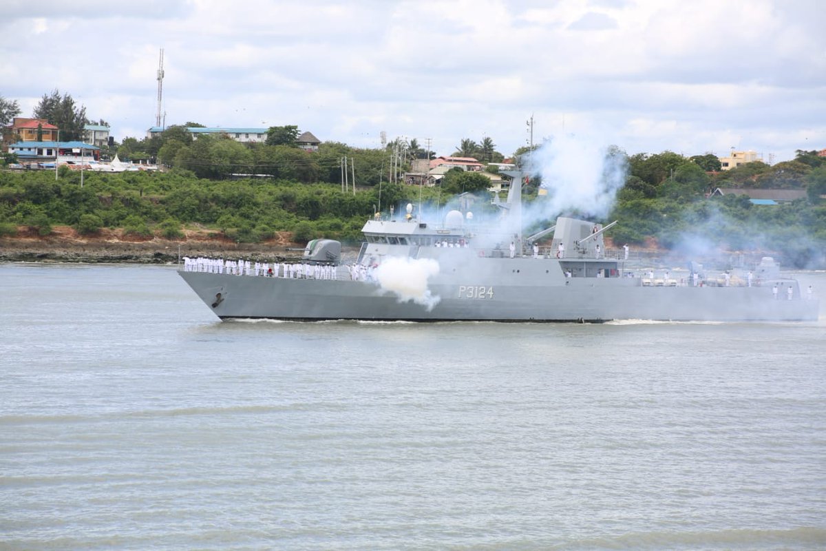 Eyes on Navy as Kenya takes tough stance on Somalia – The African Crime ...