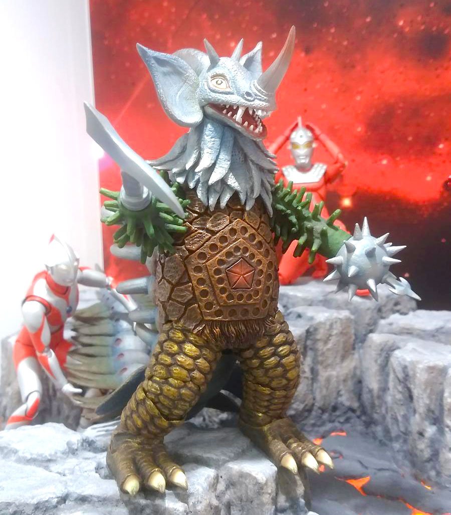 Ultraman Taro Vs Tyrant