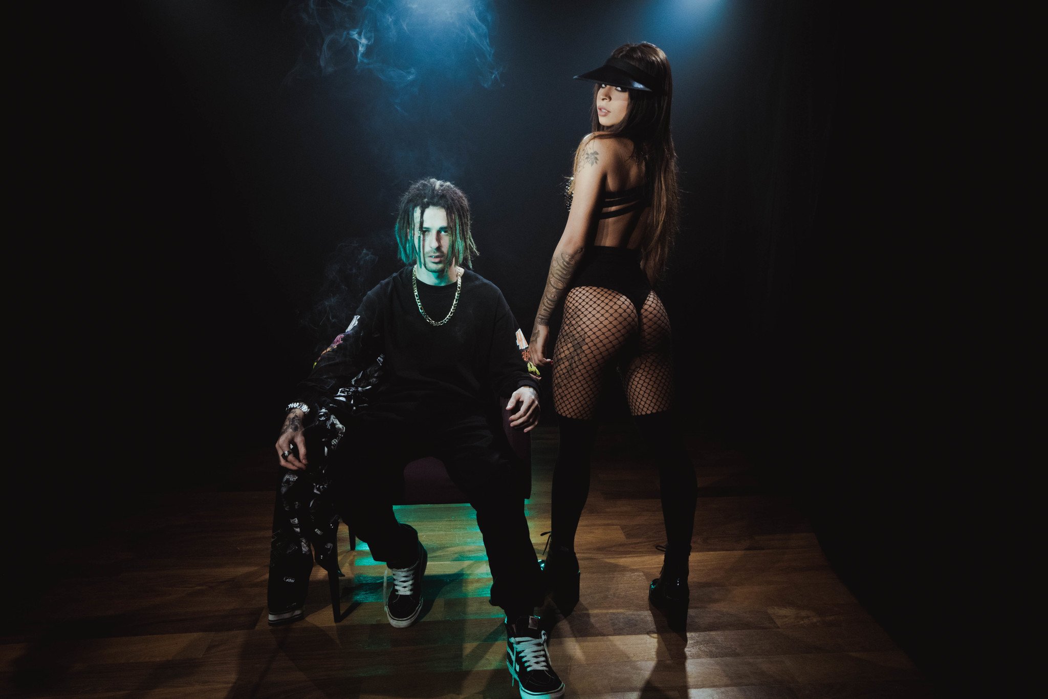 RapBox on Twitter: "😗💨 @brendaminni x @offduzz https://t.co/vIbS3qBGqV" / Twitter