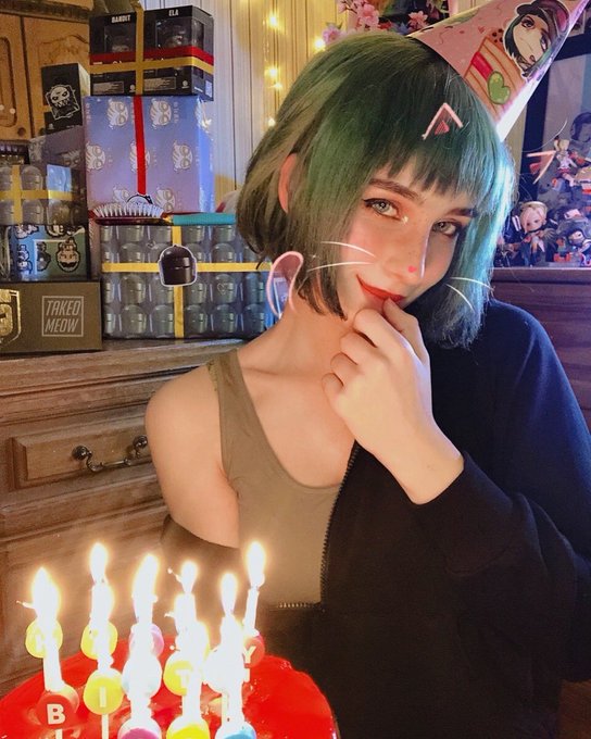 Twoucan - Marinya (@takeomeow)