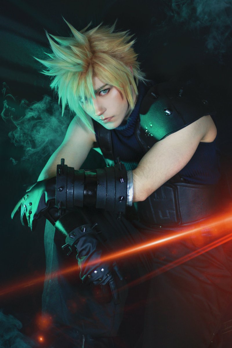 Cloud Strife Cosplay
