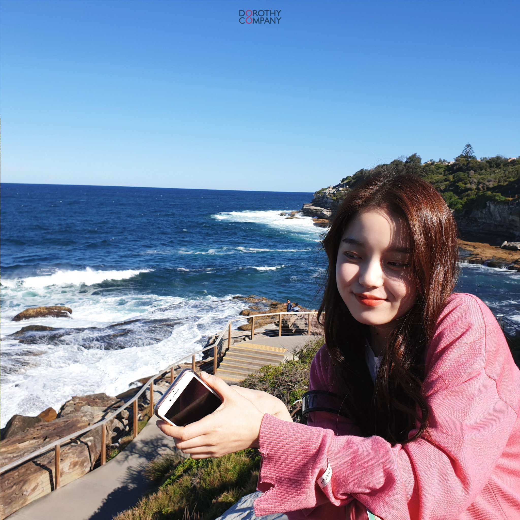 로시(Rothy) Official on Twitter: "[📷] 로시(Rothy) SYDNEY SPECIAL 비하인드 공개 로시 공식 팬카페에서 확인하실 수 있습니다😍 🔗 ...