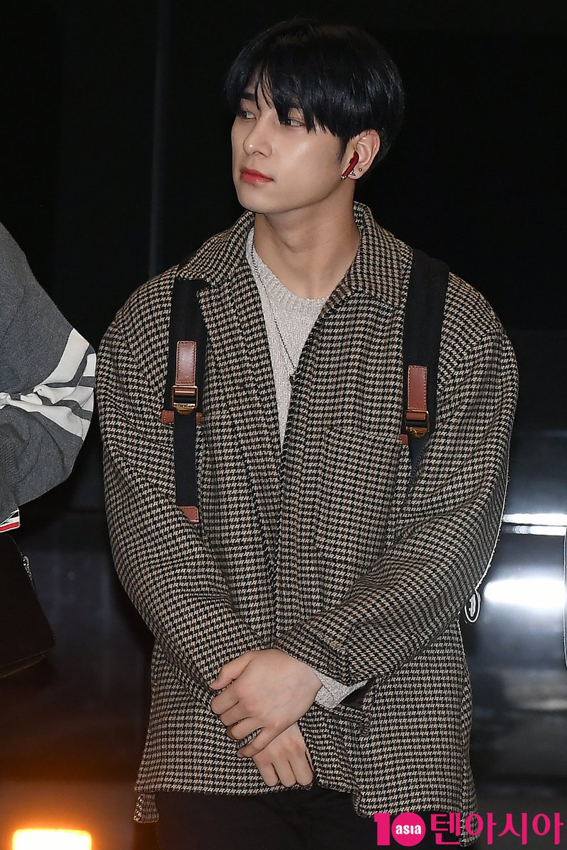 ฮ้อย (@hangyullxx) | Twitter