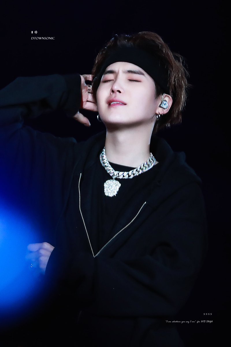 #SUGA #슈가 #BTS #방탄소년단 #민윤기 #AgustD 191029 @BTS_twt https://t.co/FZvn8dcof8