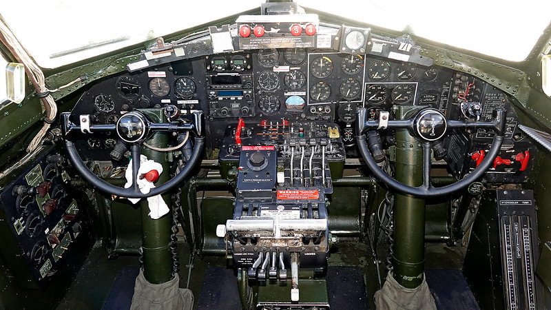 B17 Cockpit