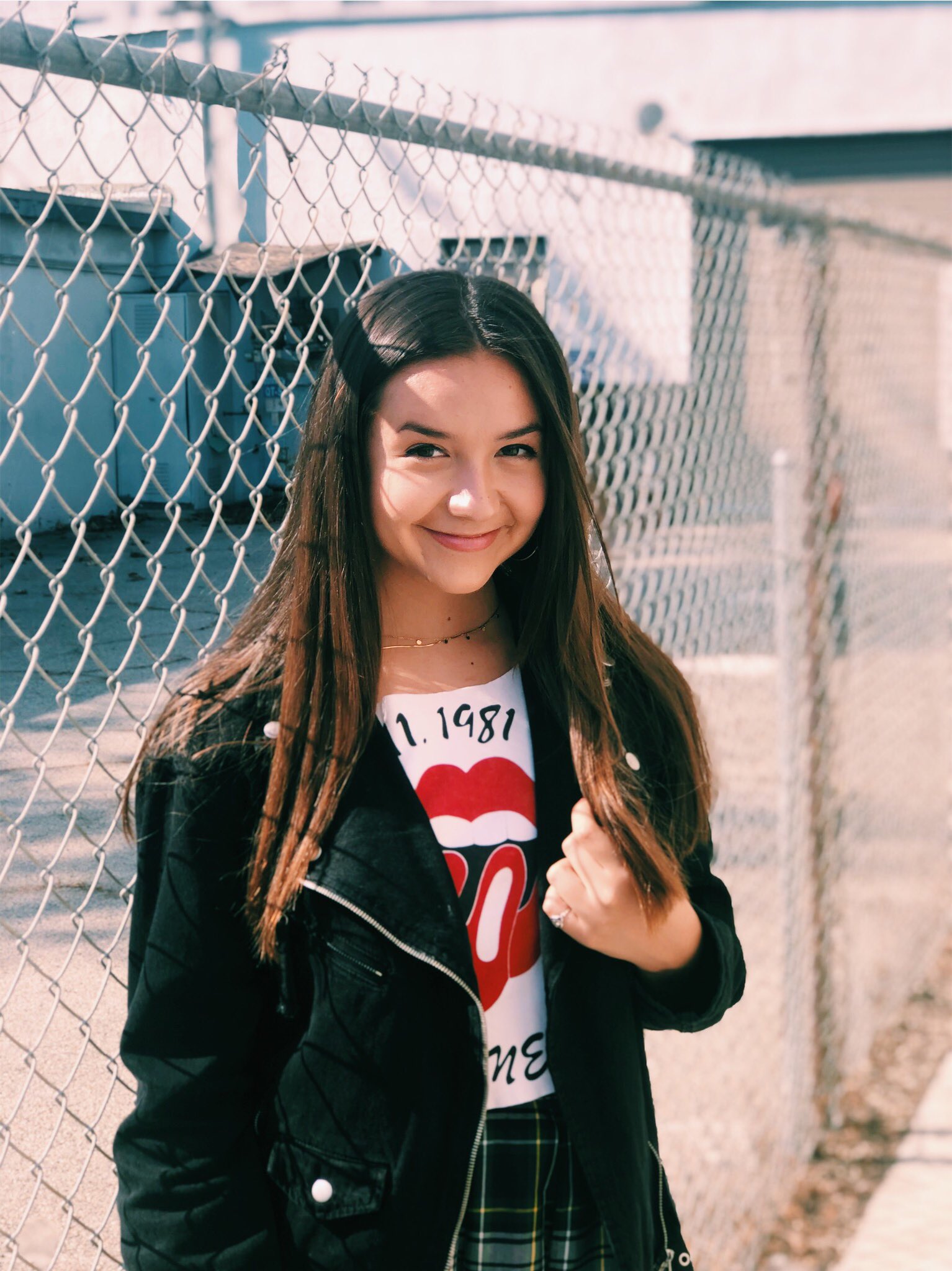 Maddi Jane Too Close