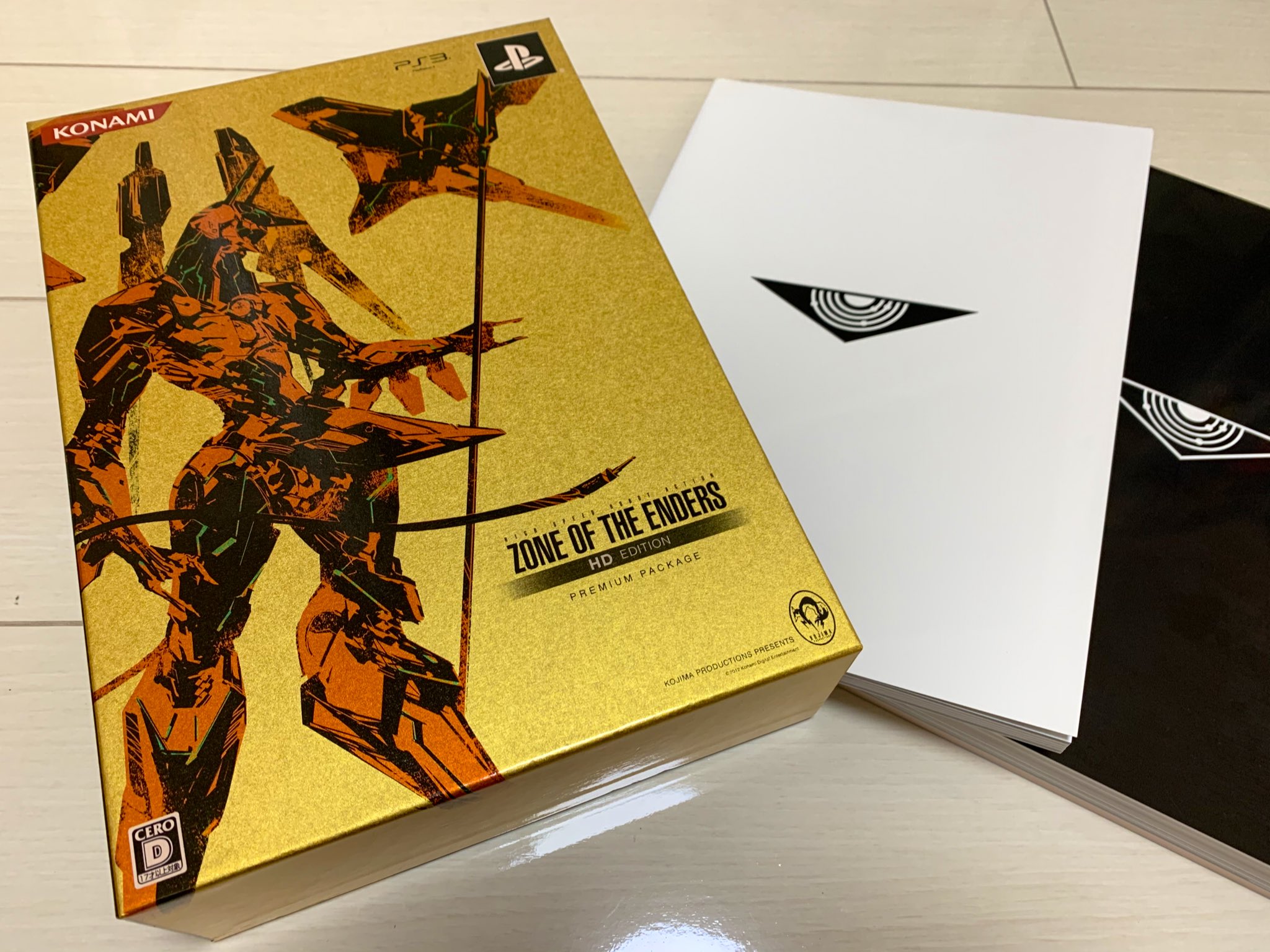 JOY86式。 on Twitter: "最も美しいパッケージは、Z.O.Eはいだらエディション・プレミアムパッケージ。分厚い2冊のブックレットは再録も含め内容充実。綺麗だった頃のヴァイオラや ...