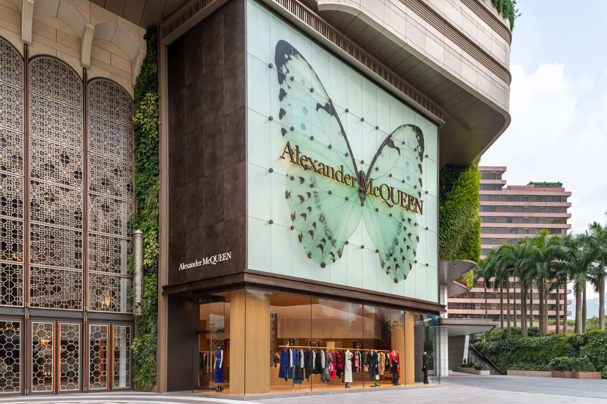 CPP-LUXURY.COM on Twitter: "Alexander McQueen opens new store in Hong Kong at K11 Musea Mall ...