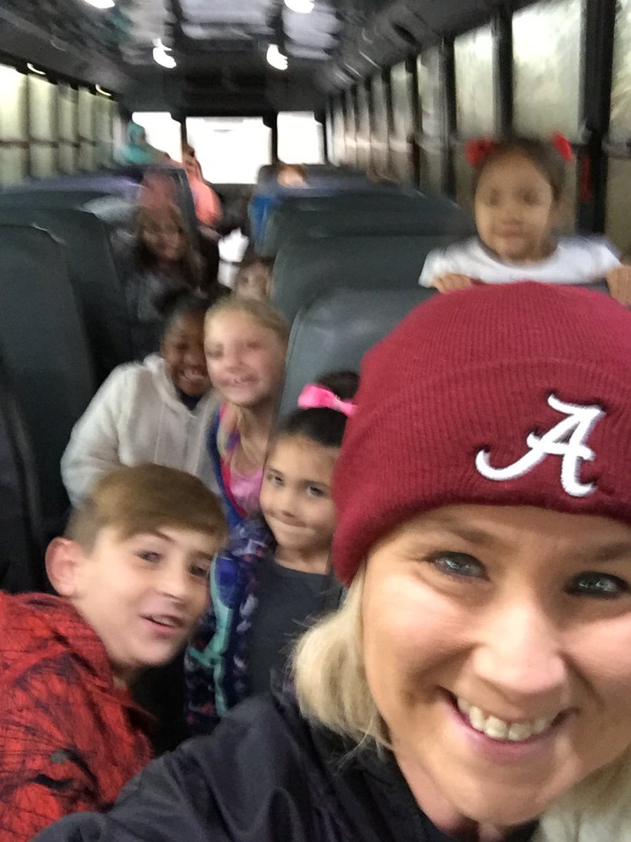 Amanda Poff's Instagram, Twitter & Facebook on IDCrawl