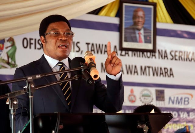 ESRF on Twitter: "Hon. @AngellahKairuki, Minister of State responsible for Investment in the ...