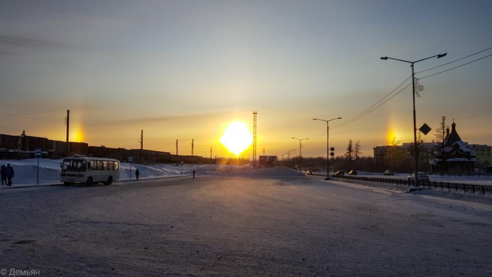 3 Nov halo over Talnakh district of Norilsk, north of Krasnoyarsk krai ...