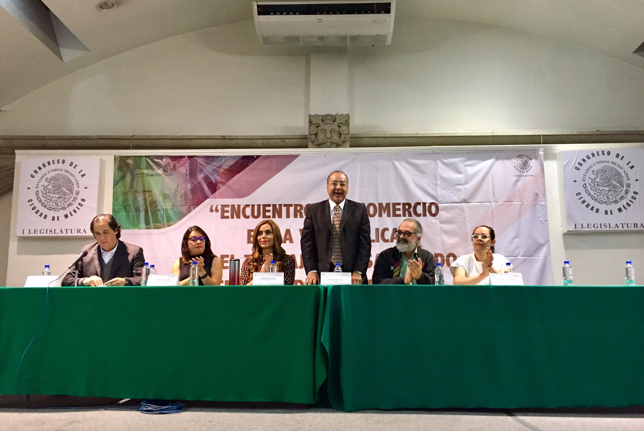 Congreso De La Ciudad De México On Twitter Almomento El Presidente