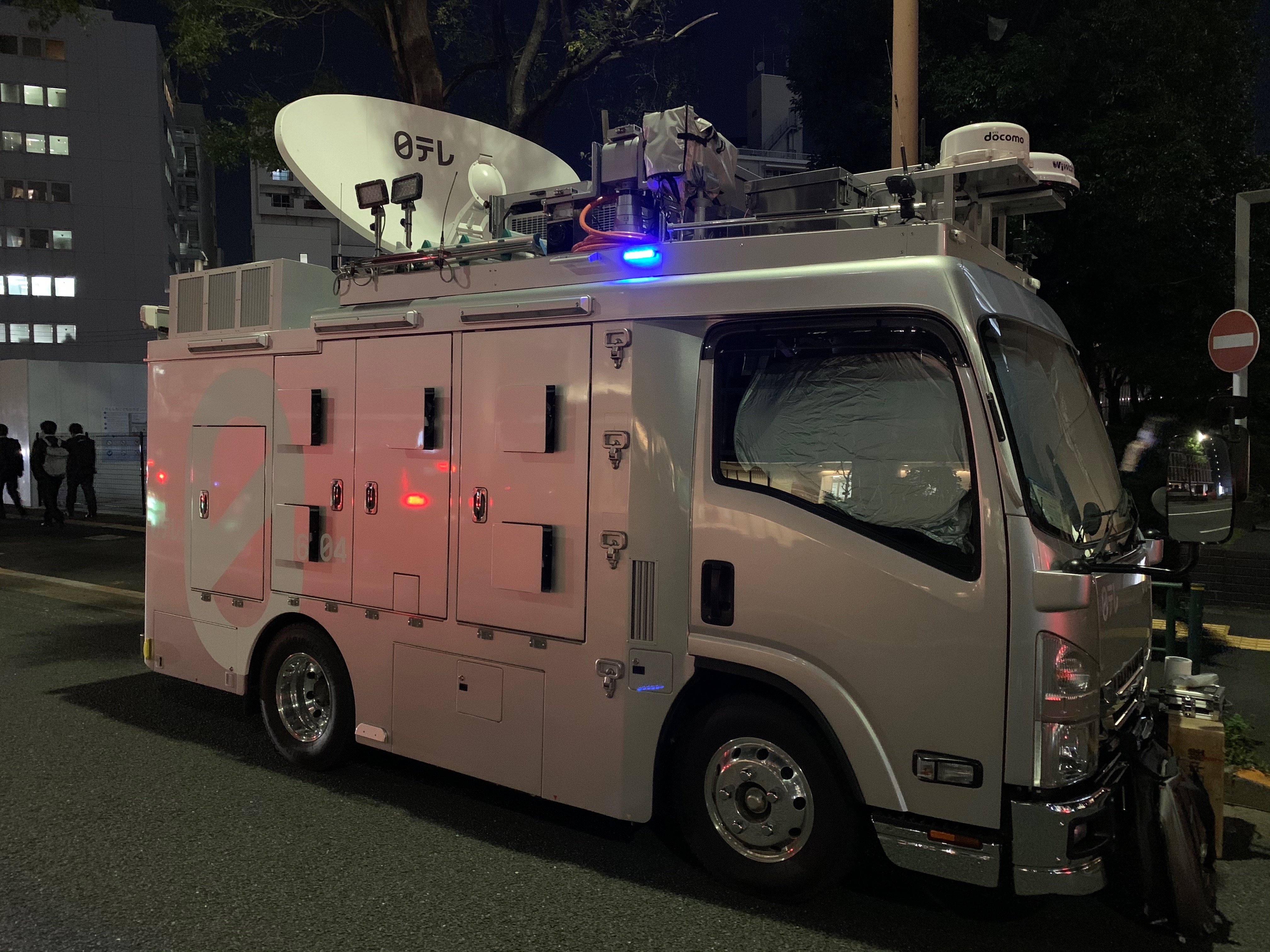 色即是空🇯🇵🇺🇦 on Twitter: "スノーボード元五輪代表 国母和宏容疑者 大麻取締法違反の疑いで逮捕 於:厚生労働省麻薬取締部 NHK放送センター FPUマイクロ伝送車 FP-1 ...